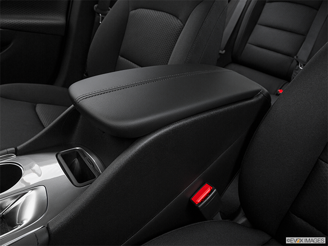 2018 Chevrolet Malibu: Reviews, Price, Specs, Photos and Trims | Driving.ca