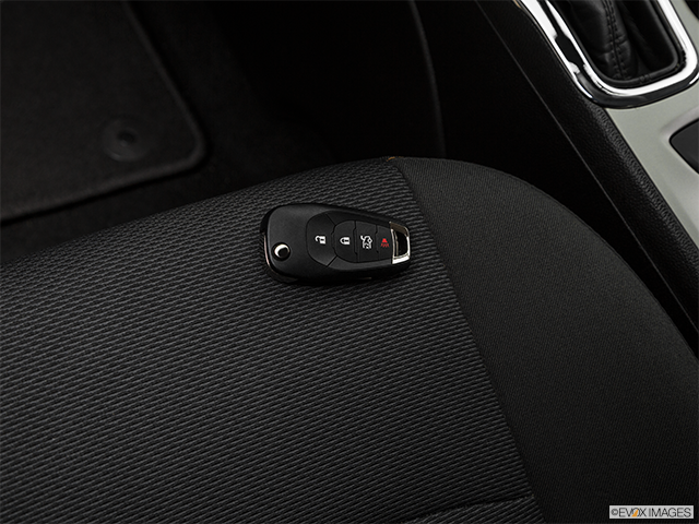 2017 Chevrolet Cruze: Reviews, Price, Specs, Photos and Trims | Driving.ca