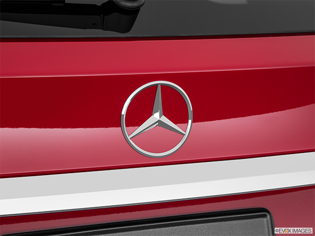 2018 Mercedes-Benz GLA: Price, Review, Photos and Specs - Read This ...