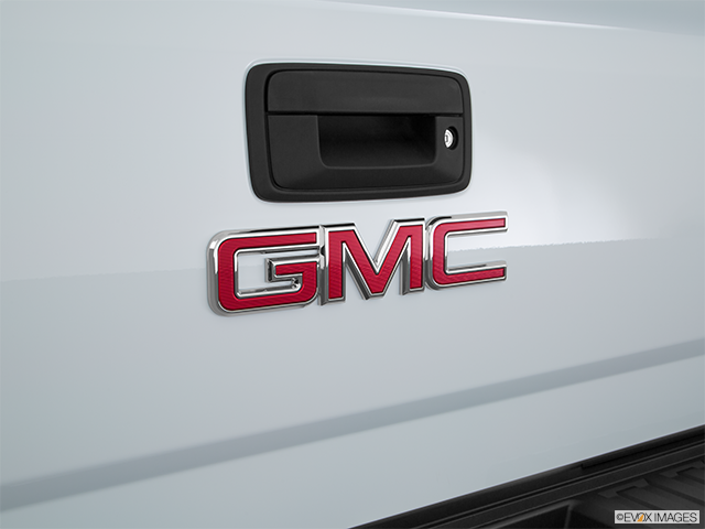 2018 GMC Sierra 1500: Price, Review, Photos and Specs - Read This ...