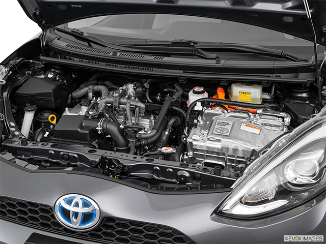 2018 Toyota Prius c: Price, Review, Photos and Specs - Read This Before ...