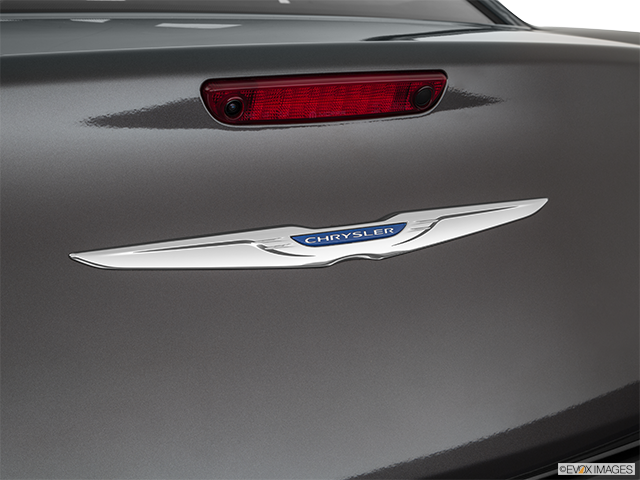 2018 Chrysler 300: Reviews, Price, Specs, Photos and Trims | Driving.ca