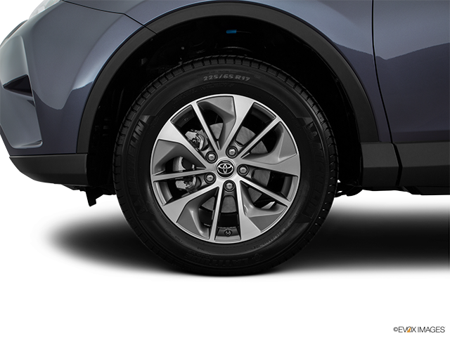 2018 Toyota RAV4 Hybrid: Price, Review, Photos and Specs - Read This ...