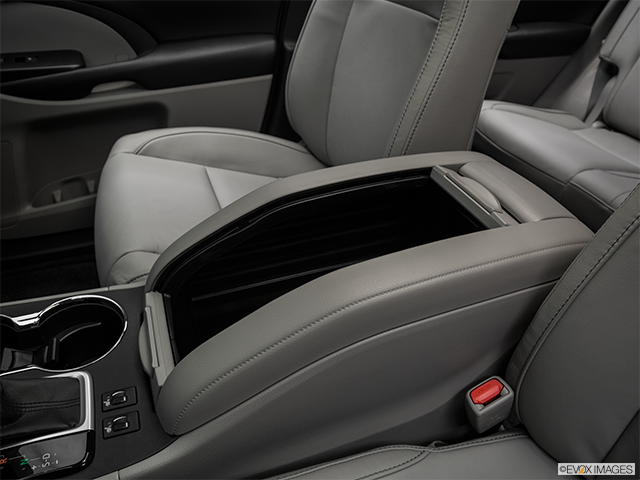 2018 Toyota Highlander Hybrid: Reviews, Price, Specs, Photos and Trims ...