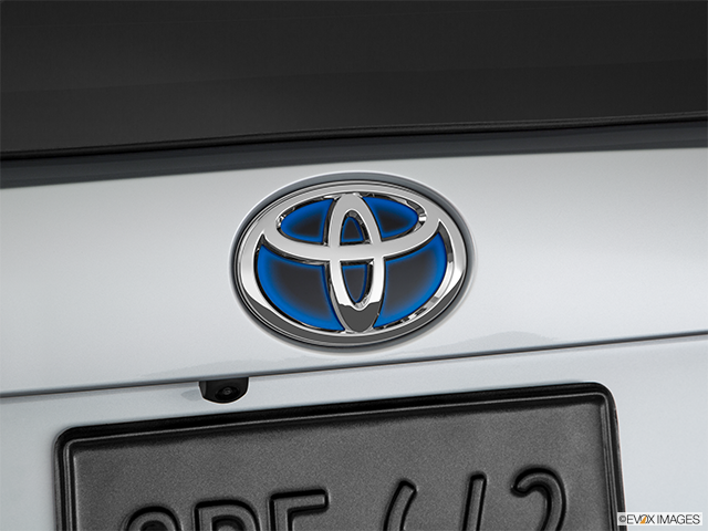 2018 Toyota Prius: Reviews, Price, Specs, Photos and Trims | Driving.ca
