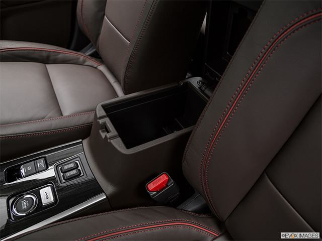 2018 Mitsubishi Outlander PHEV: Price, Review, Photos and Specs - Read ...