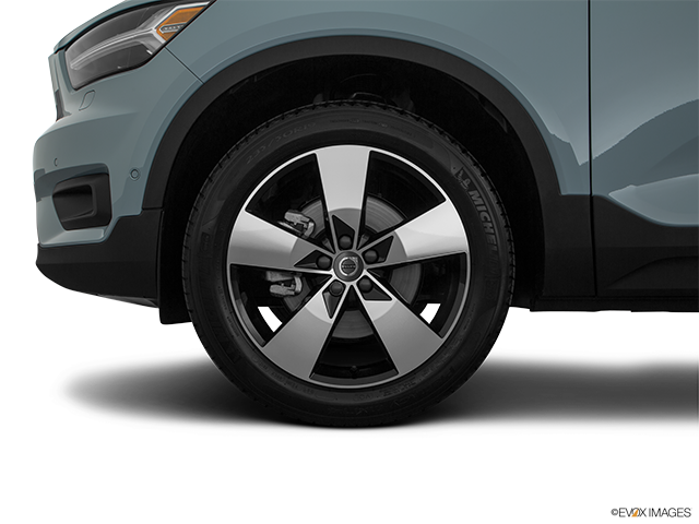 2019 Volvo XC40: Price, Review, Photos and Specs - Read This Before You Buy