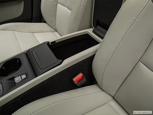 2019 Volvo XC40: Reviews, Price, Specs, Photos and Trims | Driving.ca