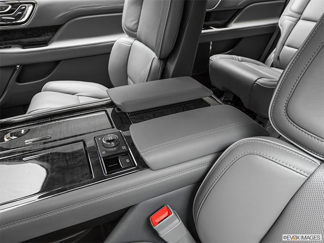 2018 Lincoln Navigator: Reviews, Price, Specs, Photos and Trims ...