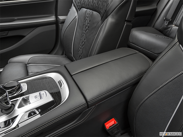 2019 BMW 7 Series: Price, Review, Photos and Specs - Read This Before ...