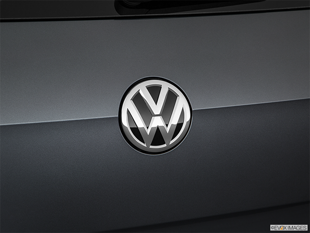 2018 Volkswagen Golf R: Price, Review, Photos and Specs - Read This ...