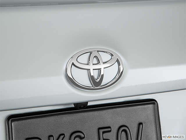 2019 Toyota Corolla Sedan: Price, Review, Photos and Specs - Read This ...