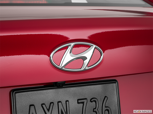 2019 Hyundai Accent Hatchback: Reviews, Price, Specs, Photos and Trims ...