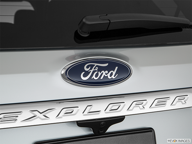 2019 Ford Explorer: Price, Review, Photos and Specs - Read This Before ...