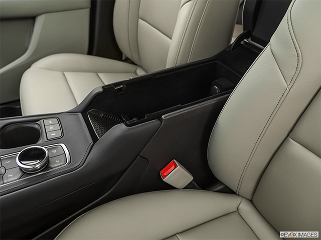 2019 Cadillac XT4 Luxury FWD: Price, Review, Photos (Canada) | Driving