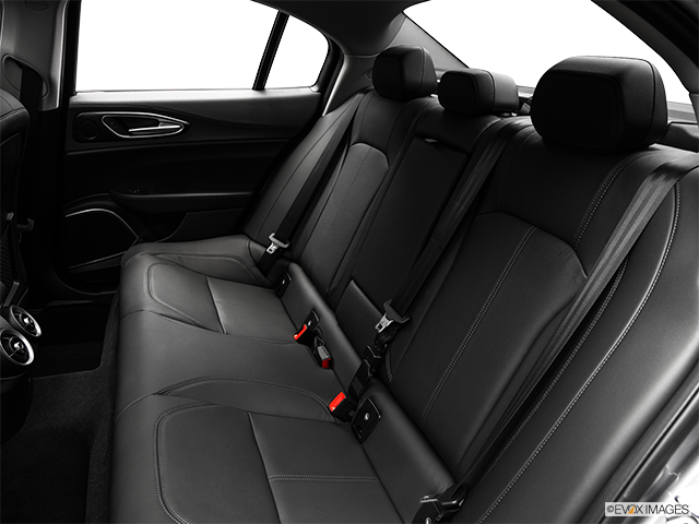 2019 Alfa Romeo Giulia Base Trim: Price, Review, Photos (Canada) | Driving