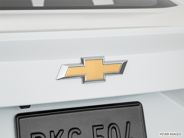 2019 Chevrolet Cruze: Price, Review, Photos and Specs - Read This ...