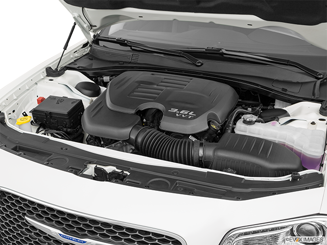 2019 Chrysler 300: Price, Review, Photos and Specs - Read This Before ...