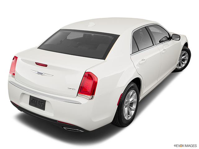 2019 Chrysler 300: Price, Review, Photos and Specs - Read This Before ...