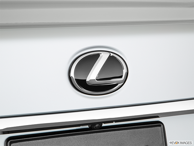 2019 Lexus LS 500L AWD: Price, Review, Photos and Specs - Read This ...