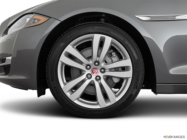 2019 Jaguar XJ: Price, Review, Photos and Specs (Canada) | Driving.ca