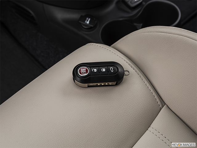 2019 Fiat 500 Hatchback: Price, Review, Photos and Specs (Canada ...