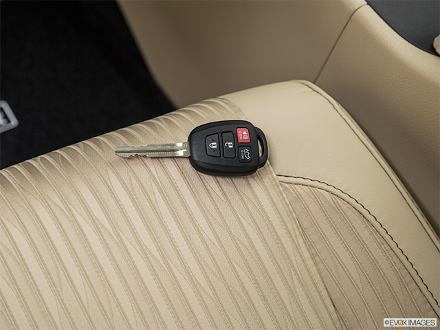 2019 Toyota Highlander: Price, Review, Photos and Specs - Read This ...