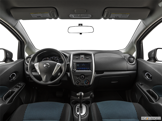 2019 Nissan Versa Note 1.6 S 5MT | Driving