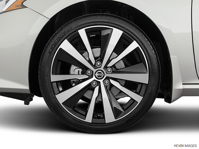 2019 Nissan Altima: Price, Review, Photos and Specs - Read This Before ...