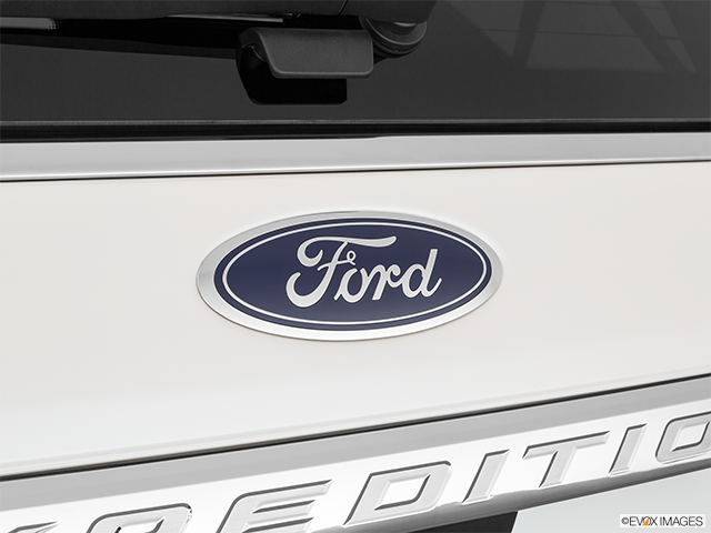 2019 Ford Expedition MAX Limited: Price, Review, Photos (Canada) | Driving