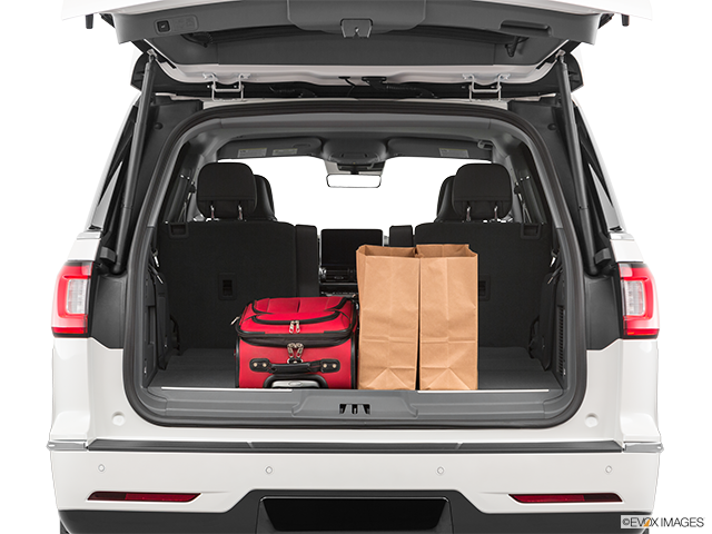 2019 Lincoln Navigator: Reviews, Price, Specs, Photos and Trims ...