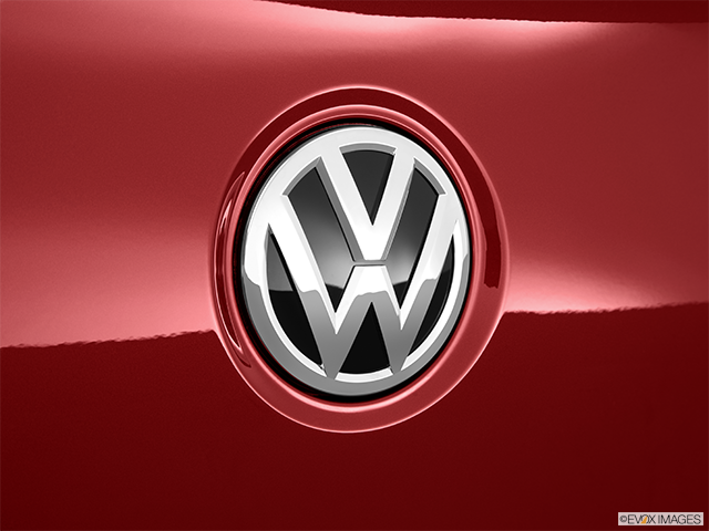 2015 Volkswagen CC: Price, Review, Photos and Specs (Canada) | Driving.ca