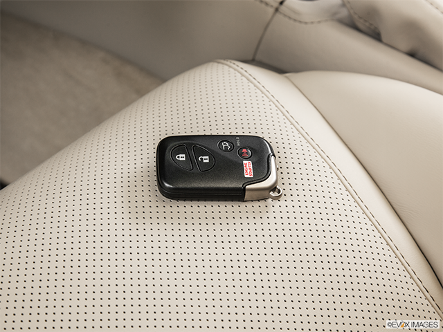 2015 Lexus LX 570: Reviews, Price, Specs, Photos and Trims | Driving.ca