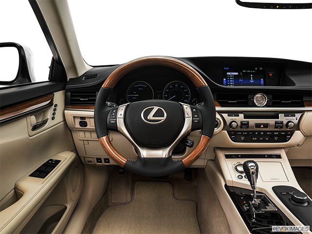 2015 Lexus ES 300h: Reviews, Price, Specs, Photos and Trims | Driving.ca