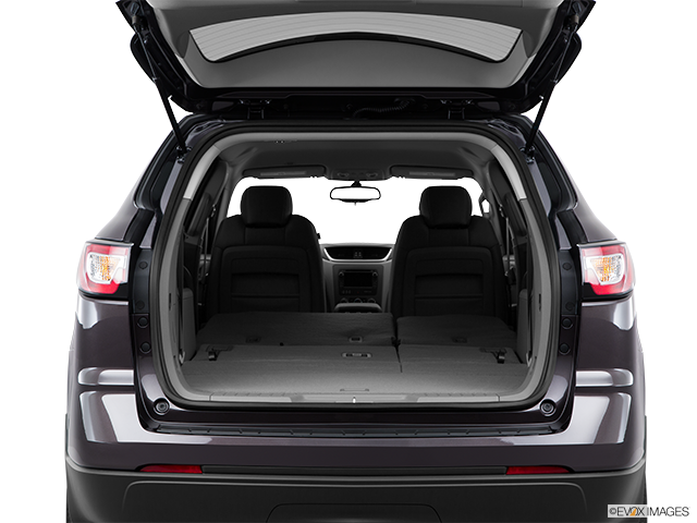 2015 Chevrolet Traverse: Price, Review, Photos and Specs - Read This ...