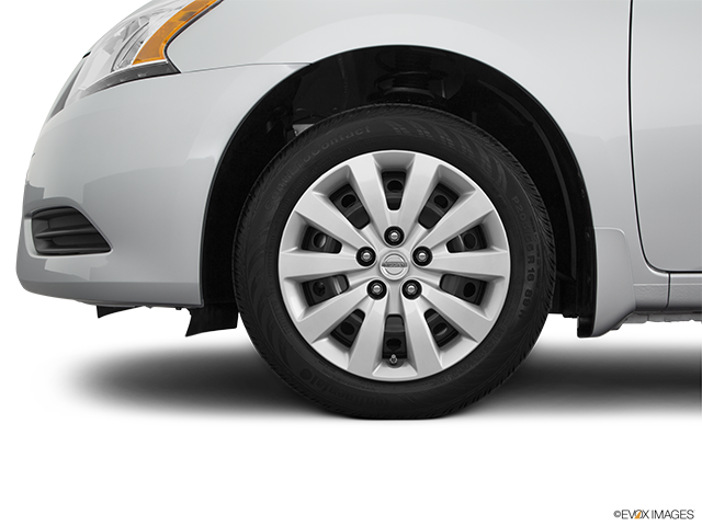 2015 Nissan Sentra: Reviews, Price, Specs, Photos and Trims | Driving.ca