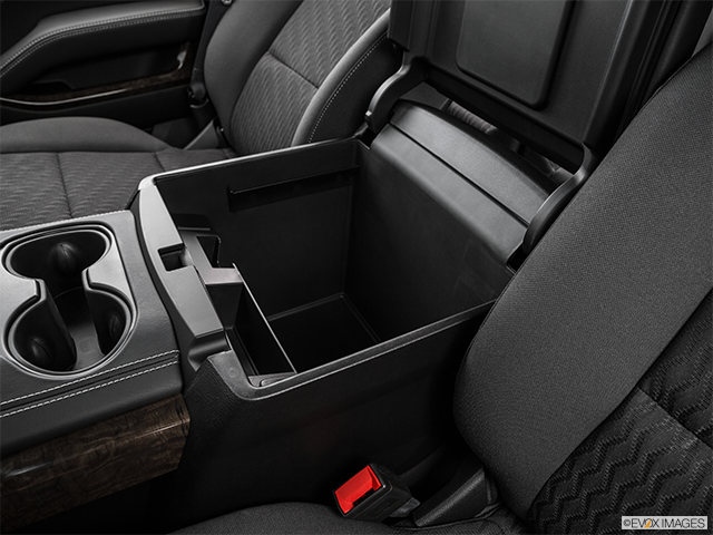 2015 Chevrolet Suburban LS: Price, Review, Photos (Canada) | Driving