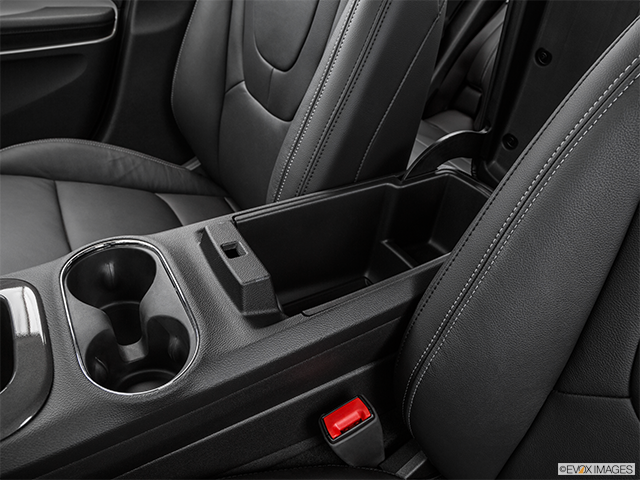 2015 Chevrolet Volt: Price, Review, Photos and Specs - Read This Before ...