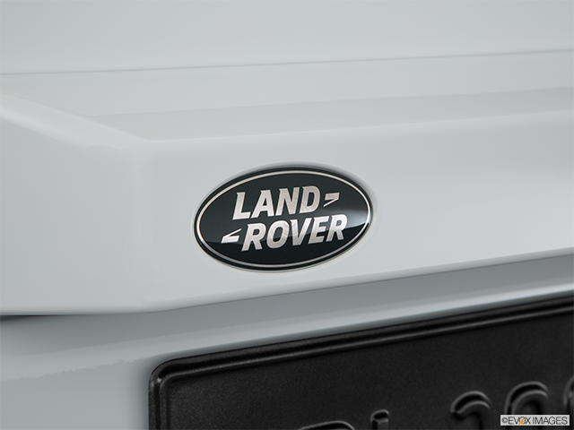 2015 Land Rover LR4: Reviews, Price, Specs, Photos and Trims | Driving.ca