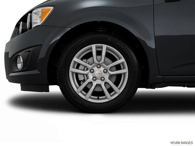 2015 Chevrolet Sonic: Price, Review, Photos and Specs - Read This ...