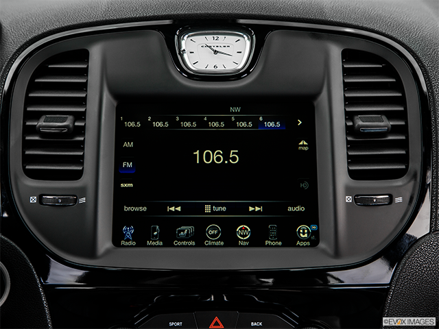 2015 Chrysler 300: Reviews, Price, Specs, Photos and Trims | Driving.ca