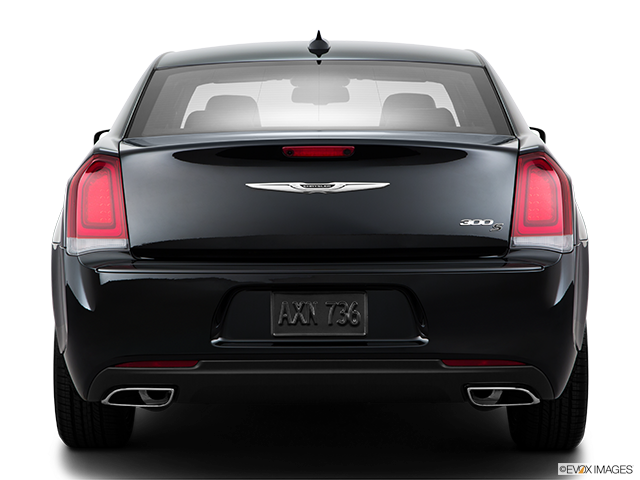 2015 Chrysler 300: Reviews, Price, Specs, Photos and Trims | Driving.ca