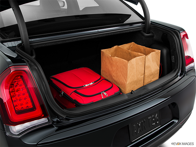2015 Chrysler 300: Reviews, Price, Specs, Photos and Trims | Driving.ca
