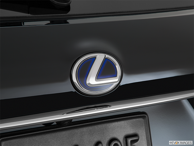 2015 Lexus NX 300h Base Trim: Price, Review, Photos (Canada) | Driving