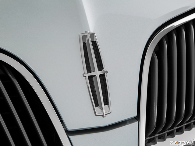 2015 Lincoln MKS: Price, Review, Photos and Specs - Read This Before ...