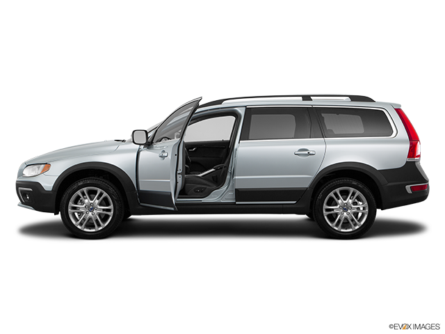 2016 Volvo XC70 T5 Drive-E FWD | Driving