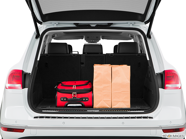 2016 Volkswagen Touareg: Reviews, Price, Specs, Photos and Trims ...