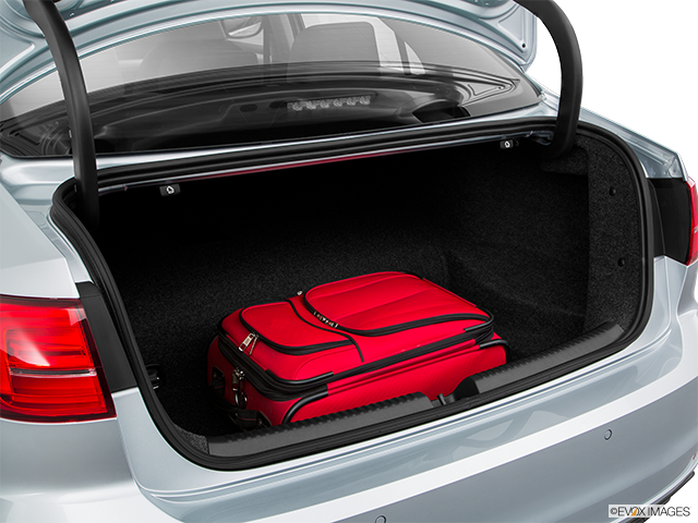 2015 Volkswagen Jetta Turbocharged Hybrid: Price, Review, Photos and ...