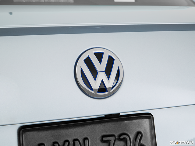 2015 Volkswagen Jetta Turbocharged Hybrid: Price, Review, Photos and ...