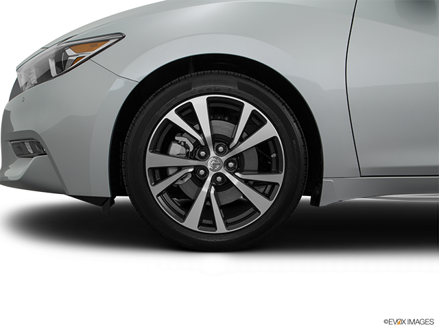 2016 Nissan Maxima: Price, Review, Photos and Specs - Read This Before ...